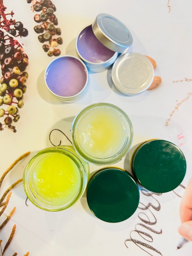 คอร์สทำยาหม่อง น้ำมันนวดสมุนไพร – SEPHIRA STUDIO